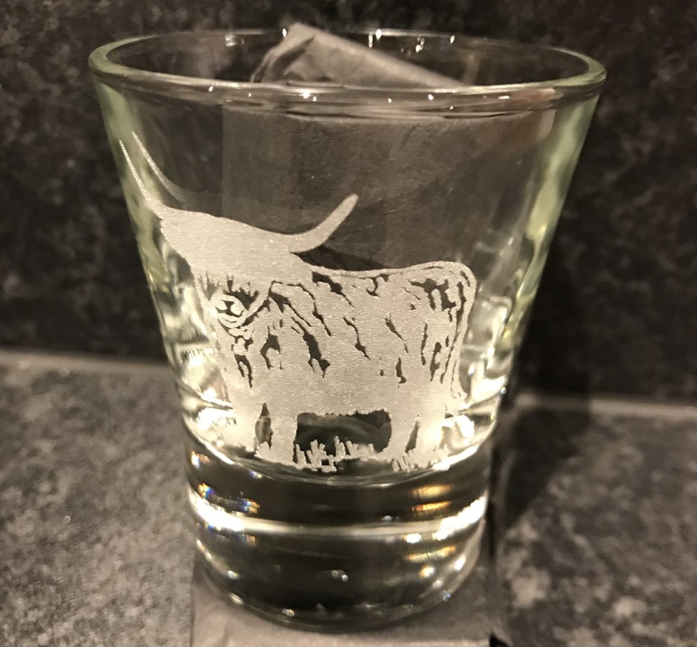 Glass - Engraved Dram Shot Glass Highland Cow - Loch Ness Gifts